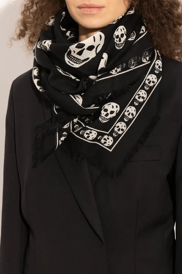 Alexander McQueen Wool Scarf With Skull Motif - Black