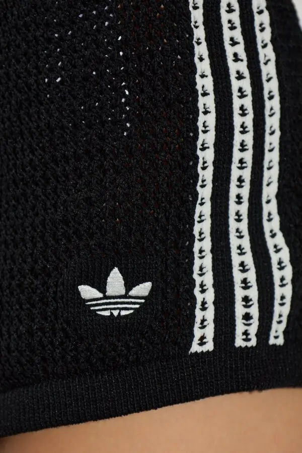 ADIDAS ORIGINALS Logo Short