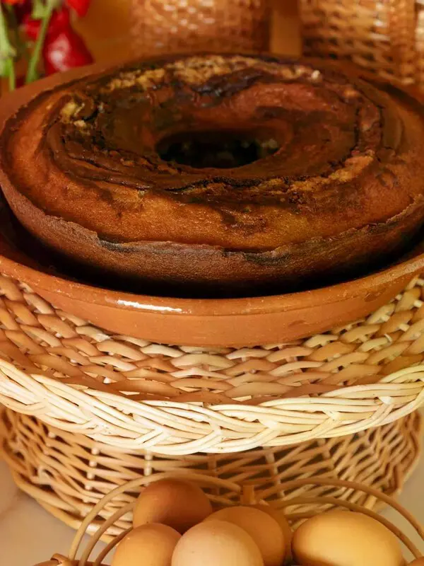 HOUSE OF CAPRICORN Vitória Cake Stand