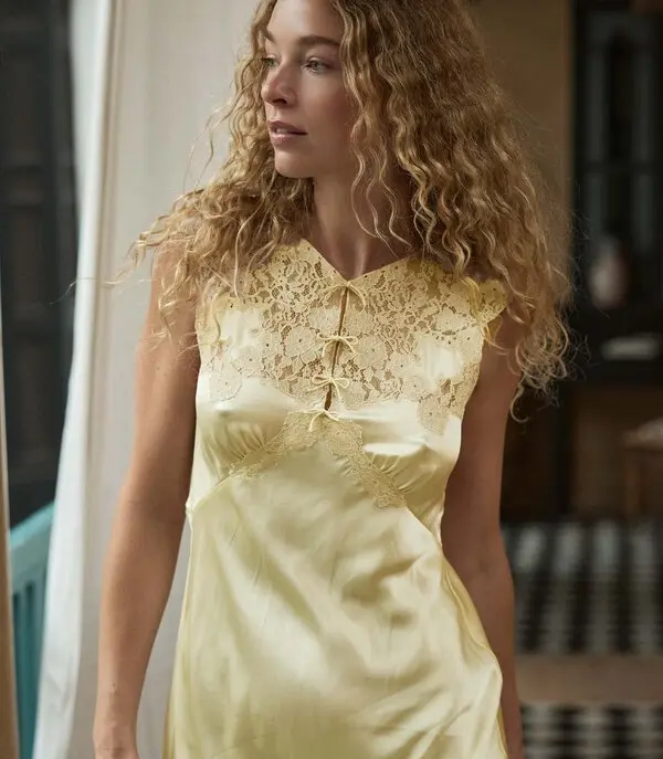 DÔEN Marcelle Silk Satin Dress - Gateau