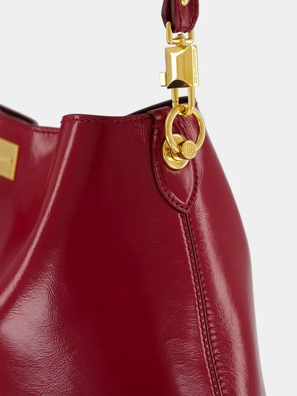 Dolce & Gabbana Large Vittoria Calfskin Shoulder Bag - Red
