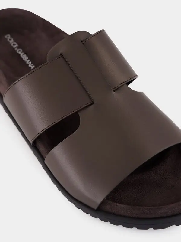Dolce & Gabbana Leather Flat Sandals - Brown