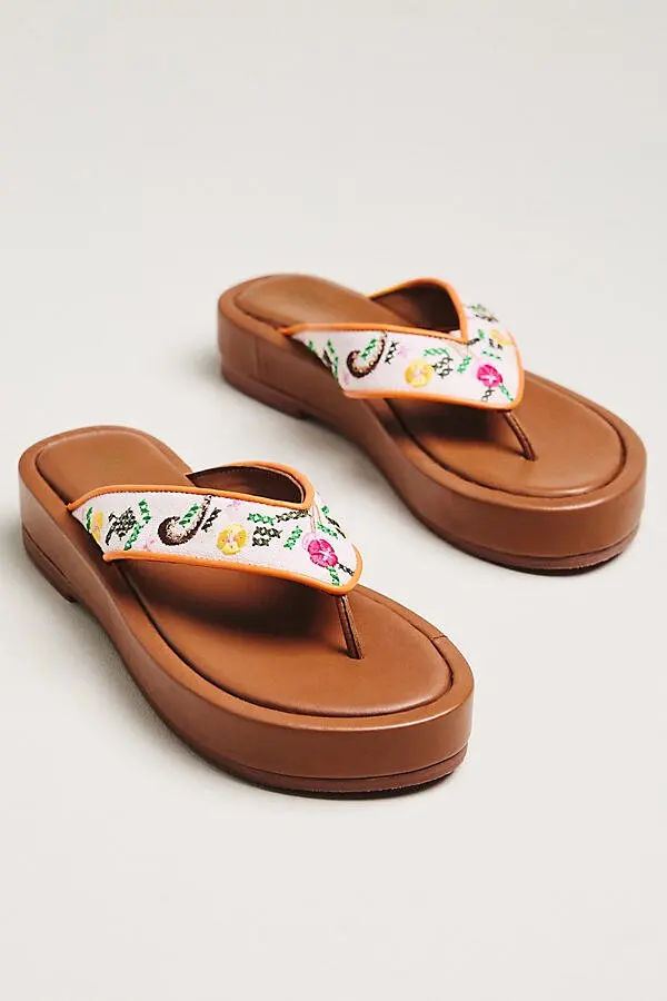 DE SIENA Embroidered Flip-flop Sandals