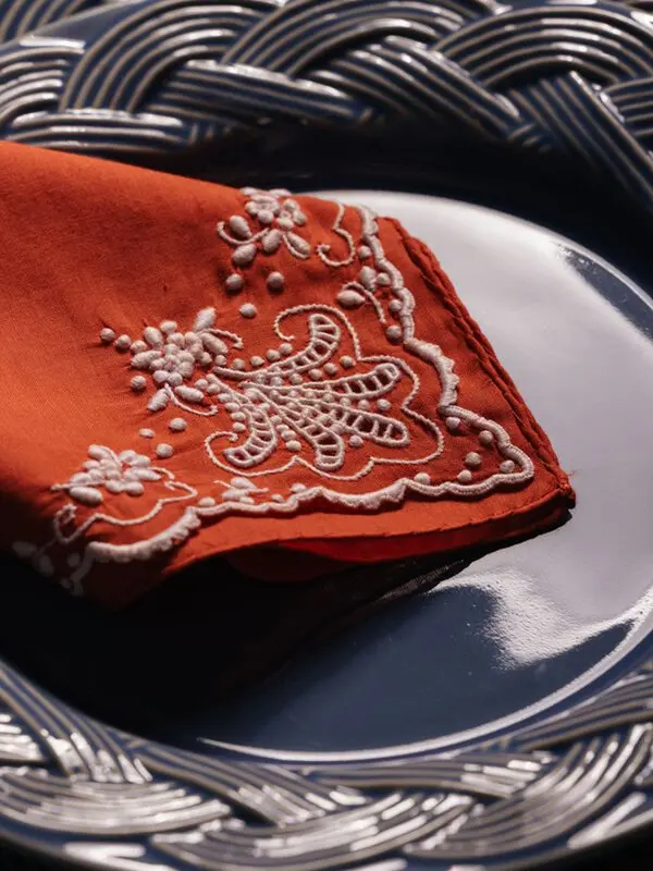 HOUSE OF CAPRICORN Santana Cotton Napkin With Embroidery - Red