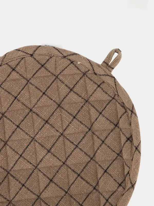 Madam Stoltz Quilted Pot Holder