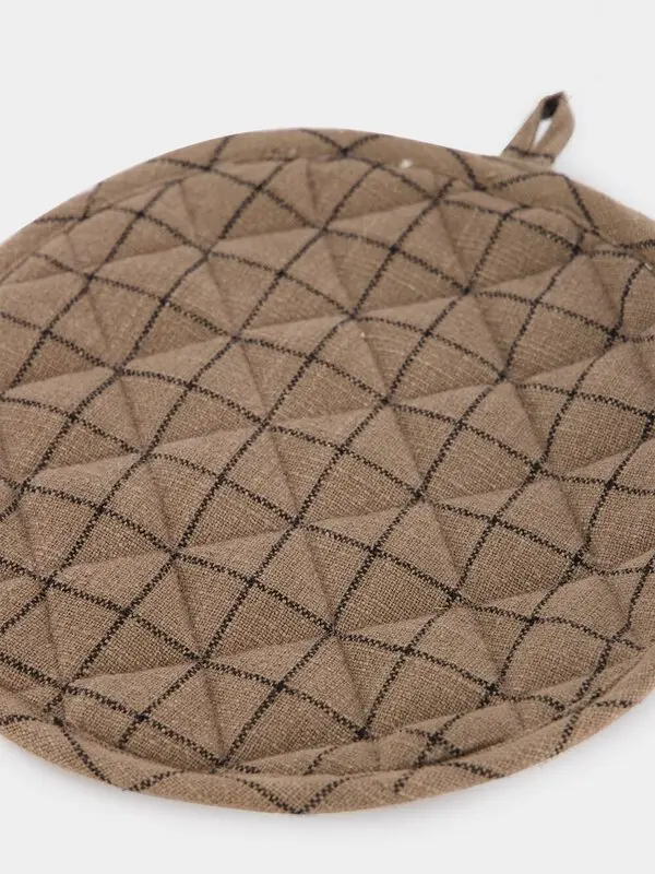 Madam Stoltz Quilted Pot Holder - Brown