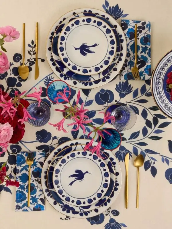 La DoubleJ Wildbird Placée Linen Large Tablecloth - Blue