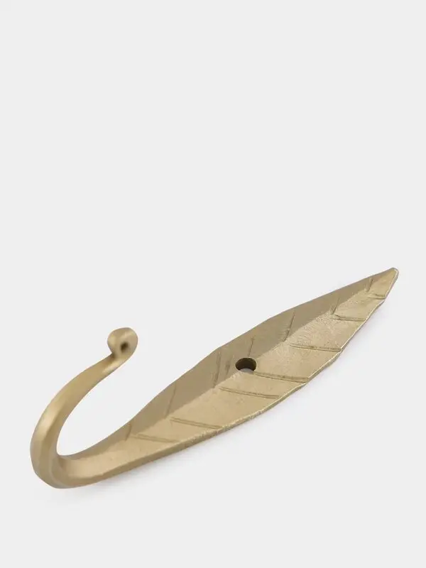Madam Stoltz Hand-forged Leaf Iron Hook