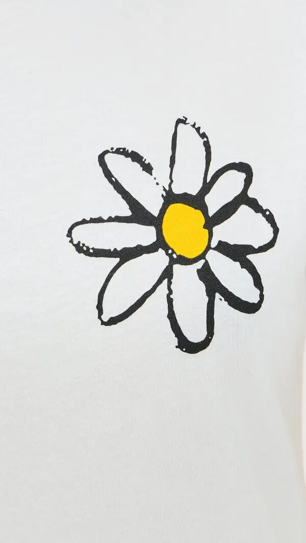 SUNNY SOMEWHERE Daisy Graphic Tee