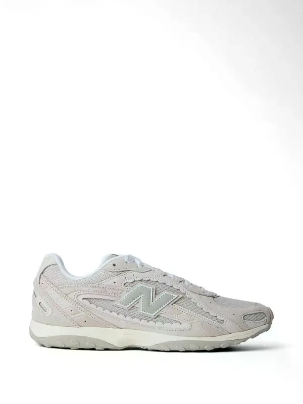 NEW BALANCE 204l Sneakers - Neutrals