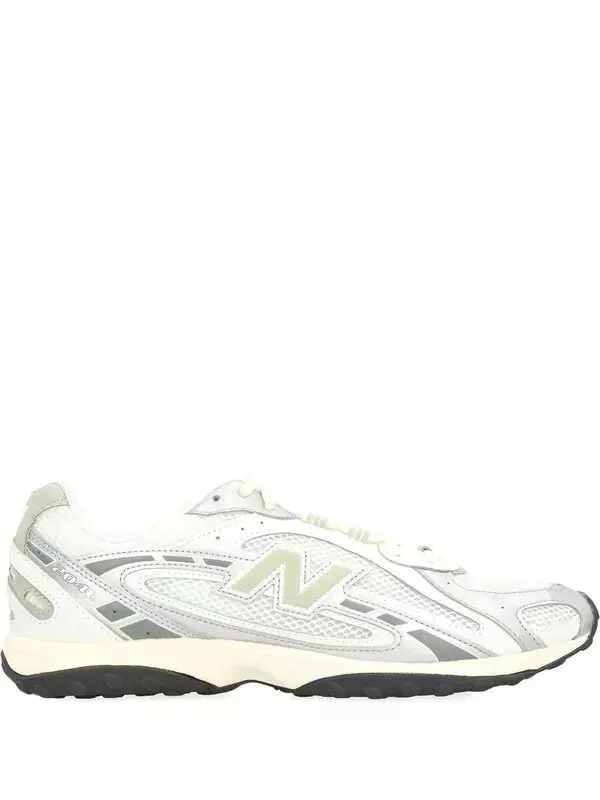 NEW BALANCE 204l Low-top Sneakers - White