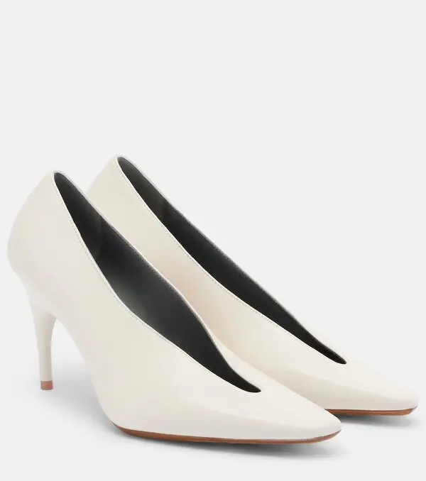 Balenciaga Duchesse Leather Pumps