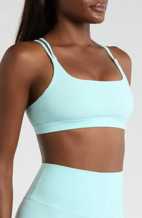 MPG Cloud Strappy Sports Bra - Limpet Shell