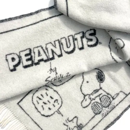 MAISON DEUX Peanuts Blanket