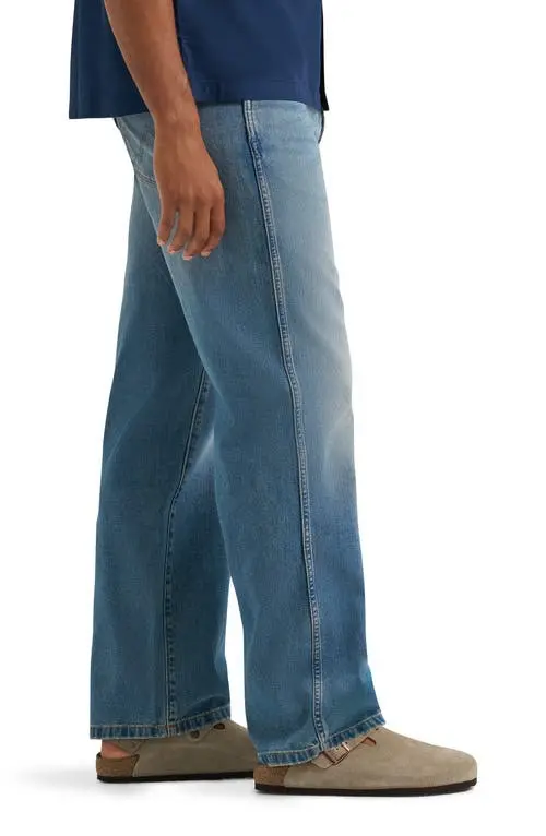 Wrangler Loose Straight Leg Jeans