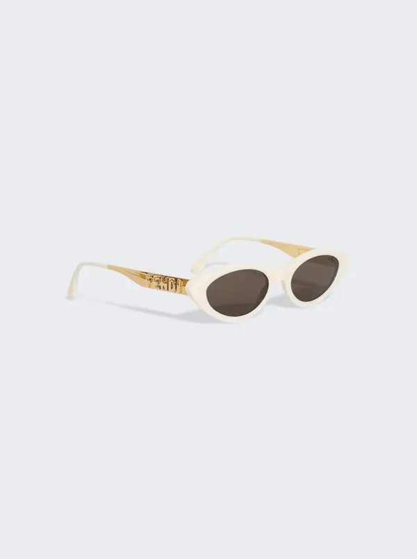 Fendi Graphy Cat-eye Sunglasses - Ivory