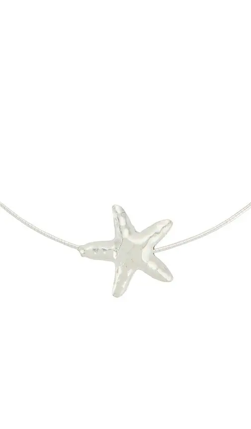 CASA CLARA Maris Pendant Necklace