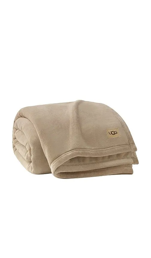 UGG HOME Coco Throw Blanket In Tan - Mustard Seed