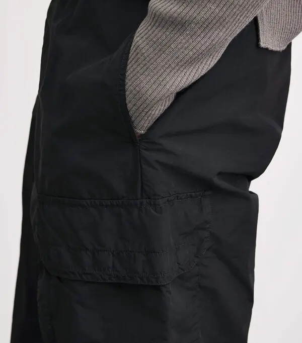 C.P. COMPANY Lens Cargo Trousers - Black