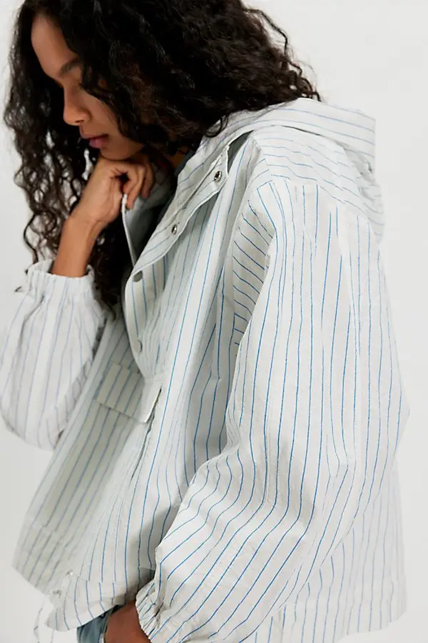 THE TINY BIG SISTER Striped Half-zip Jacket - White