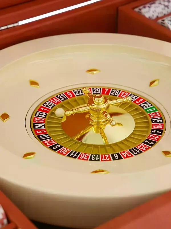 HECTOR SAXE Grained Roulette Set