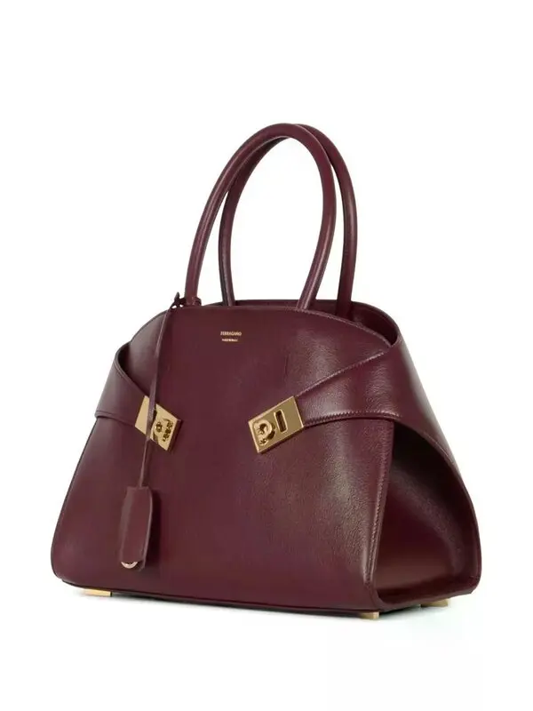 FERRAGAMO Medium Hug Shoulder Bag