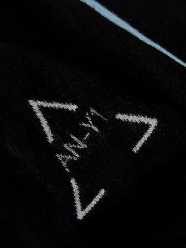 AN-Y1 Crew Neck Top
