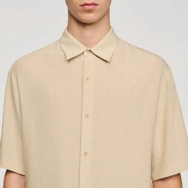 Sandro Crinkled-effect Shirt With Shark Collar - Sand