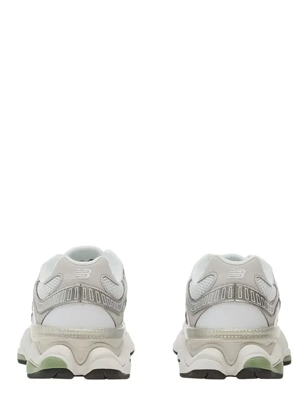 NEW BALANCE U 9060 Sneakers - White