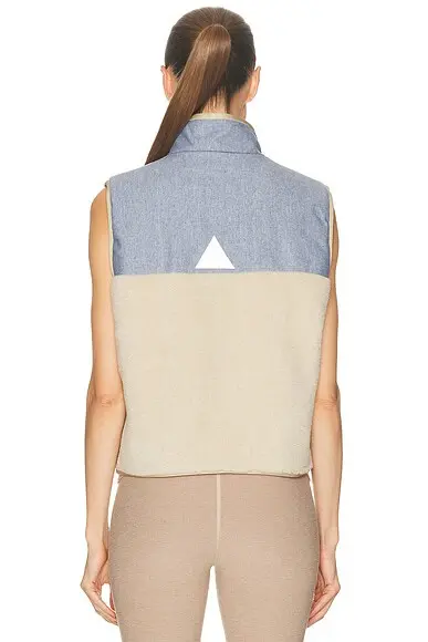 Moncler Sherpa Vest - Light Beige