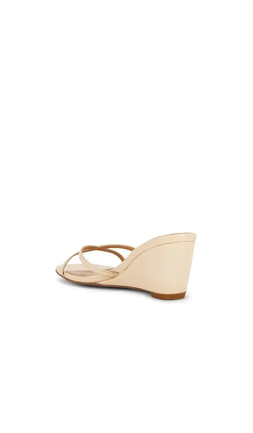Raye Clarice Wedge