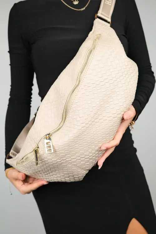 PROLOGUE SHOES Venta Waist Bag - Beige