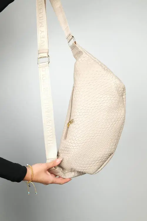PROLOGUE SHOES Venta Waist Bag - Beige