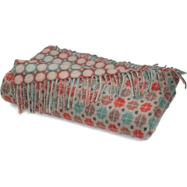 PRINCE OF SCOTS Southampton Home Merino Wool Medallion - Melon