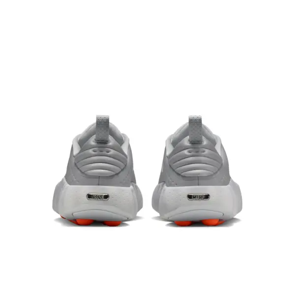 Nike Mind 002 Pregame Sneakers