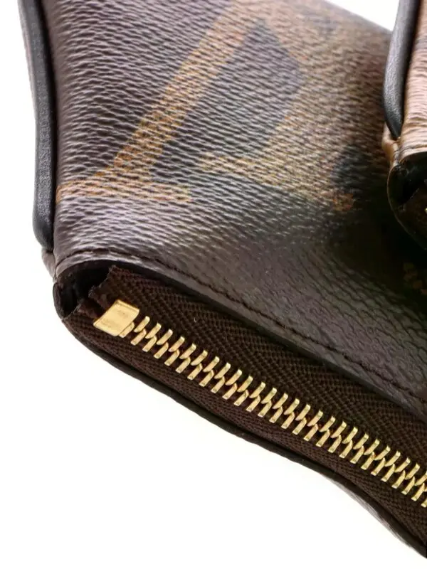 LOUIS VUITTON Trio Pouch Set Reverse Monogram Giant