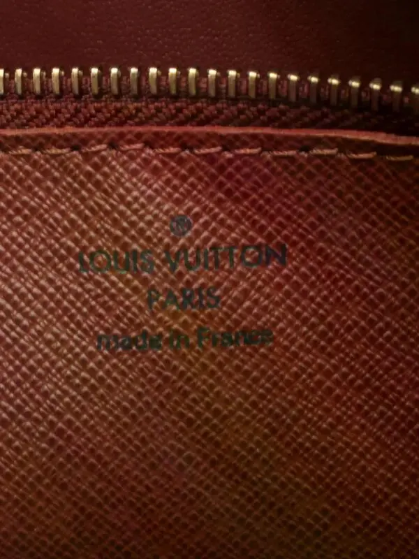 LOUIS VUITTON 2010 Monogram Trocadero 27 Crossbody Bag