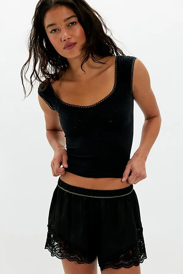 Free People Intimately "pretty Please" Textured Floral Cap Sleeve Crop Top - Black