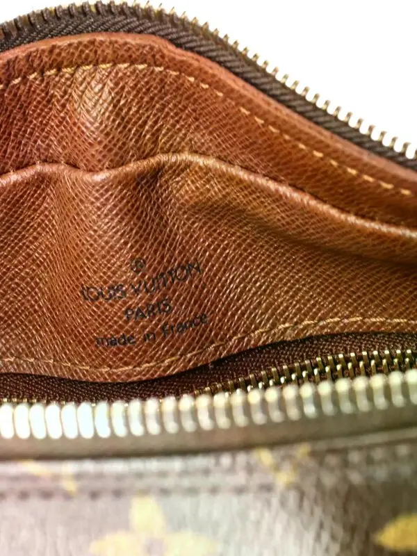 LOUIS VUITTON Monogram Canvas Messenger Bag