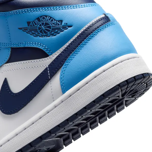 JORDAN 1 Mid Shoes - Blue