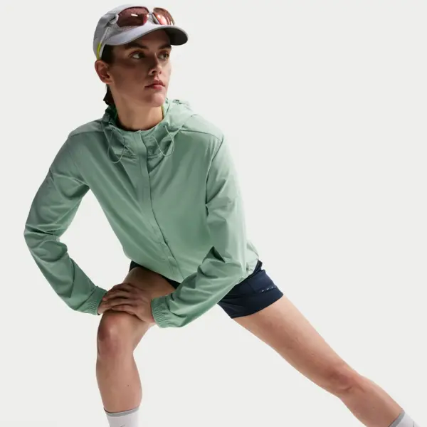 Nike Swift Repel Packable Running Jacket