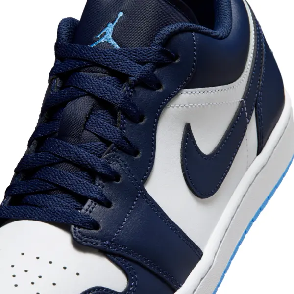 JORDAN 1 Low Shoes - Blue