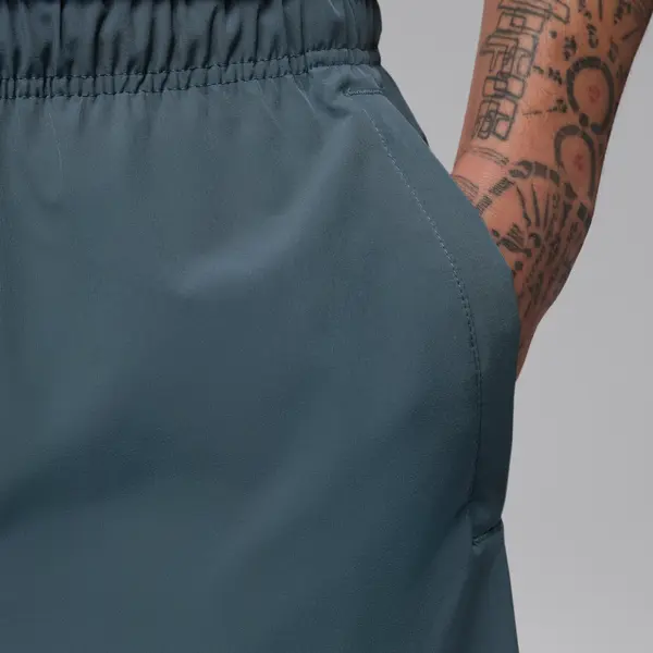 JORDAN Sport Flightweight Dri-fit Lined Shorts
