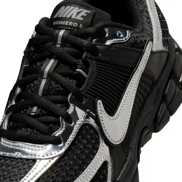 Nike Zoom Vomero Shoes