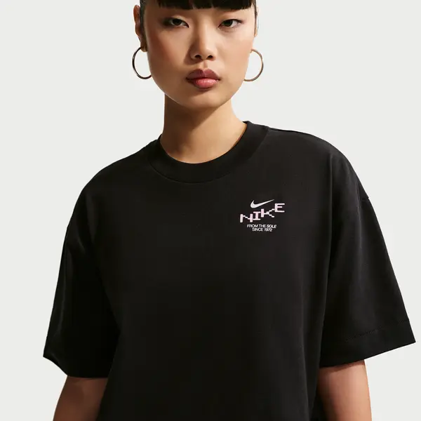 Nike Oversized Mod-cropped T-shirt - Black