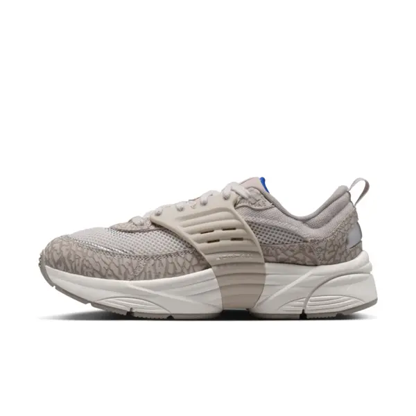 JORDAN Trunner O/s Athletic Shoes - Grey