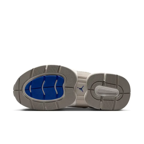 JORDAN Trunner O/s Athletic Shoes - Grey