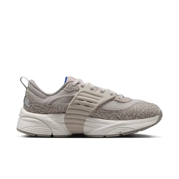 JORDAN Trunner O/s Athletic Shoes - Grey