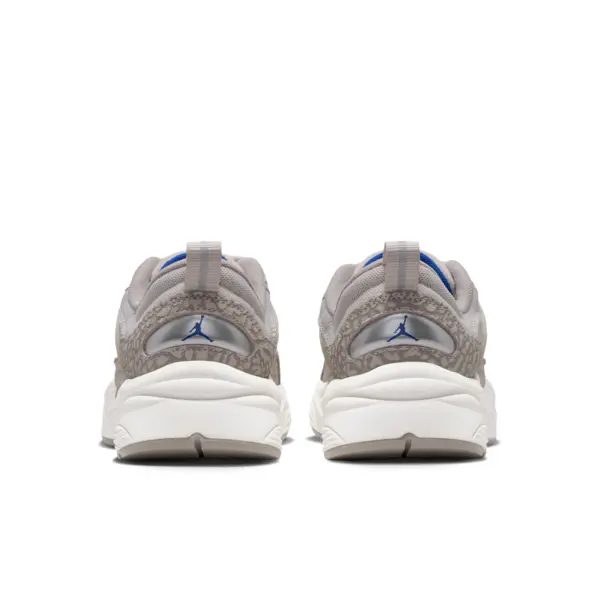 JORDAN Trunner O/s Athletic Shoes - Grey
