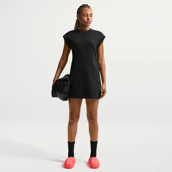 Nike 24.7 Impossiblysoft Dri-fit Dress - Black